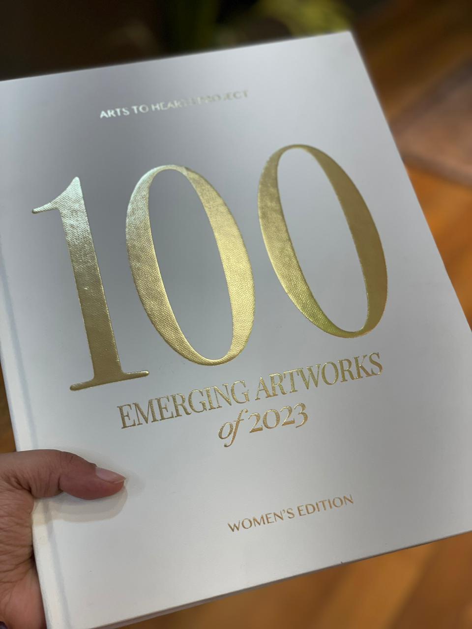 100 Emerging Artworks : 2023 Women's Edition [Premium Collectible Edit